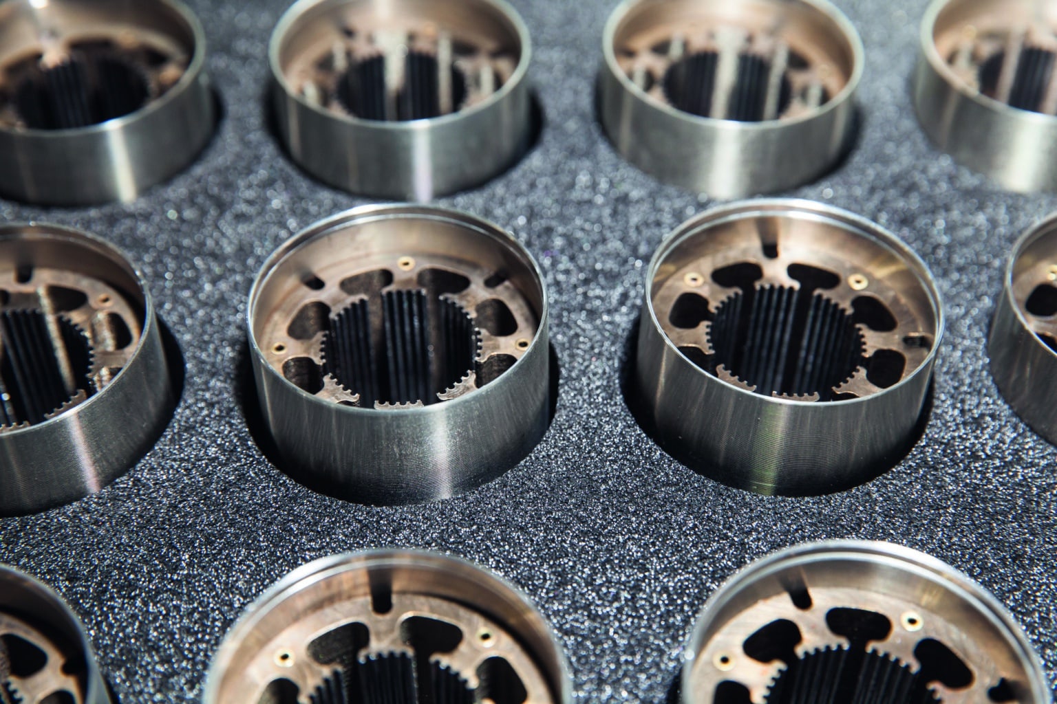 Hard chrome plating for aerospace - Safe flying